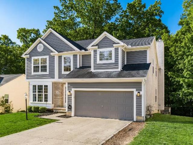 4 Br, 3 bath, Single Family 315 W Hull Dr