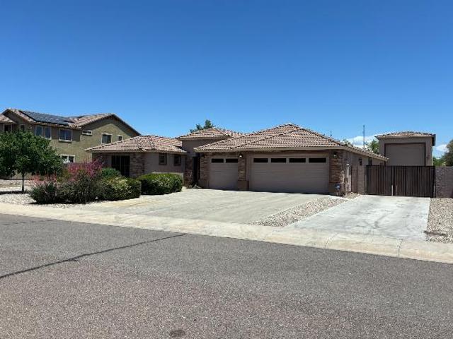4 Br, 3 bath, Single Family 32139 N Caspian Way