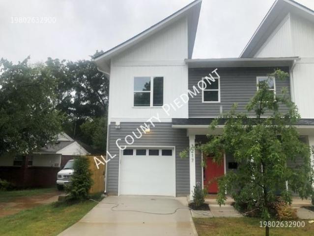 4 Br, 3 bath, Single Family 3217 Credenza Rd