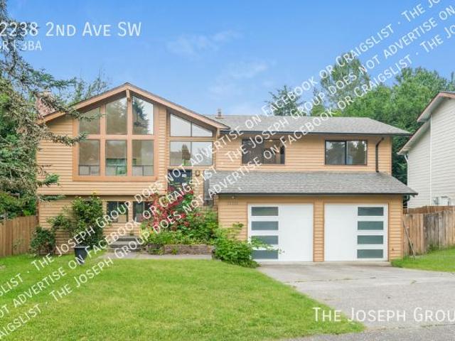 4 Br, 3 bath, Single Family 32238 2nd Ave SW