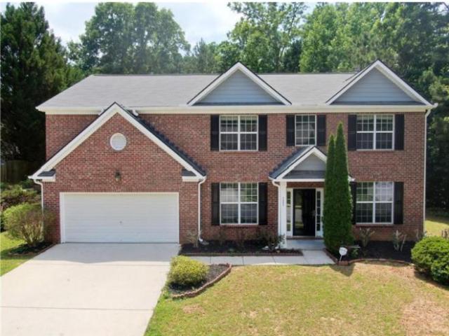 4 Br, 3 bath, Single Family 3225 Blackwood Ln
