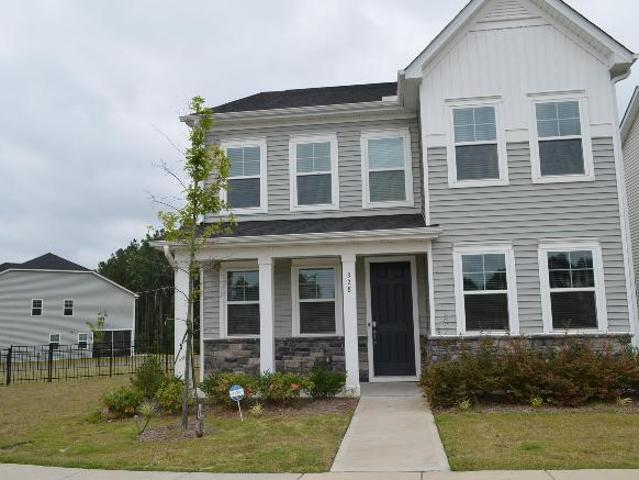 4 Br, 3 bath, Single Family 328 Edge Of Auburn Boulevard