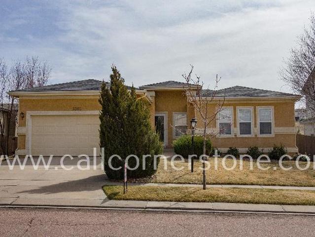 4 Br, 3 bath, Single Family 3305 Hollycrest Drive