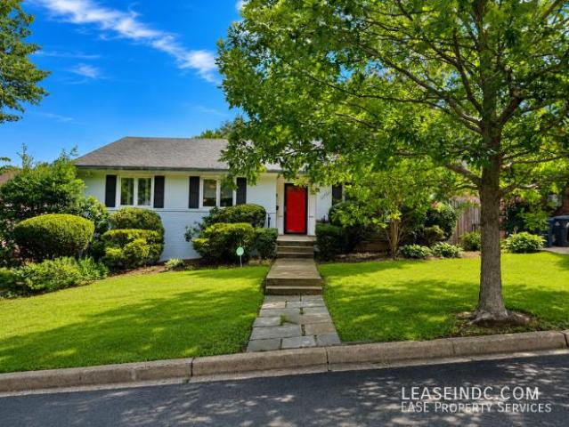 4 Br, 3 bath, Single Family 4439 Springdale Street NW