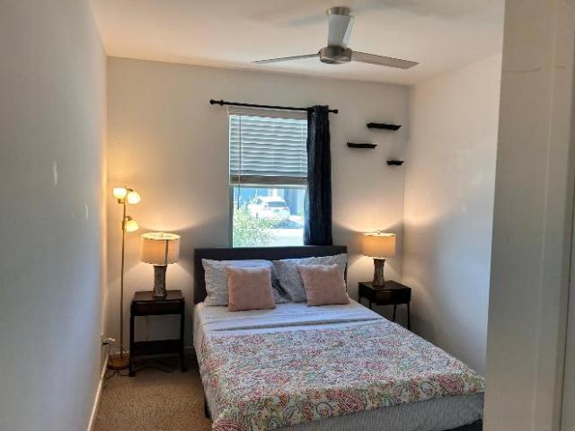 4 Br, 3 bath, Single Family 4486 W Stonecrop Dr