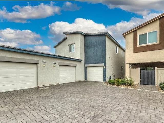 4 Br, 3 bath, Single Family 4519 Sapphire Moon Avenue
