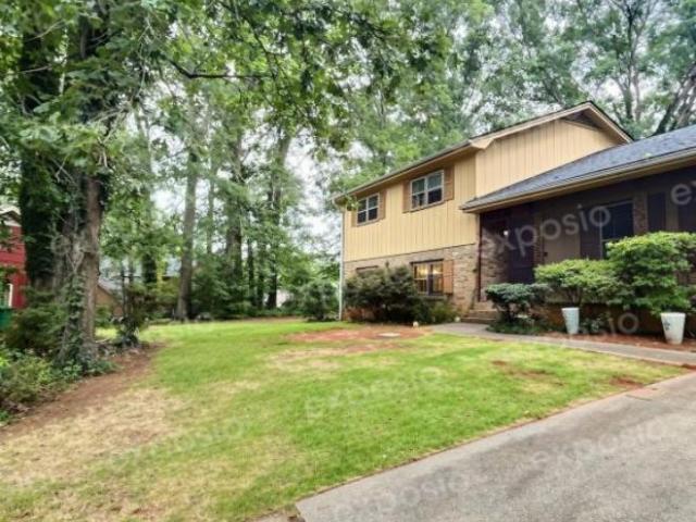 4 Br, 3 bath, Single Family 4579 Bergen Ct