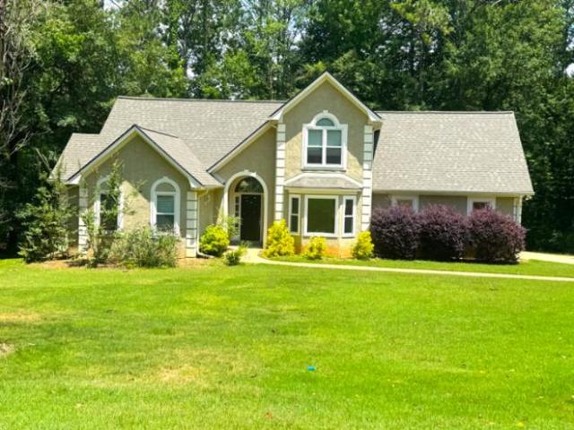 4 Br, 3 bath, Single Family 45 Spring Forest Ct