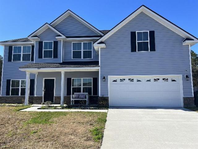 4 Br, 3 bath, Single Family 460 Thorp Circle