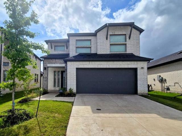 4 Br, 3 bath, Single Family 4812 Grandiose Dr