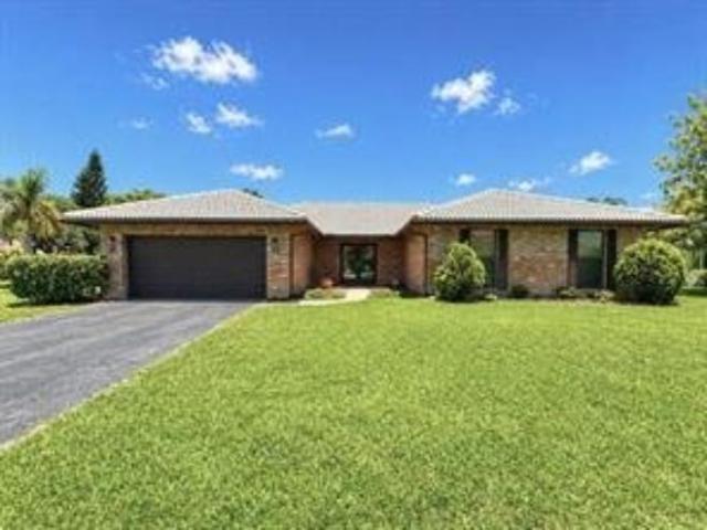 4 Br, 3 bath, Single Family 4823 NW 91st Way