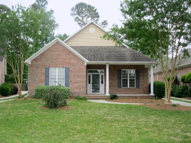 4 Br, 3 bath, Single Family 4906 Shaftesbury Pl