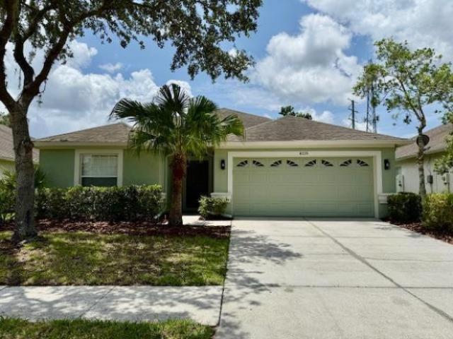 4 Br, 3 bath, Single Family 4035 Langdrum Dr
