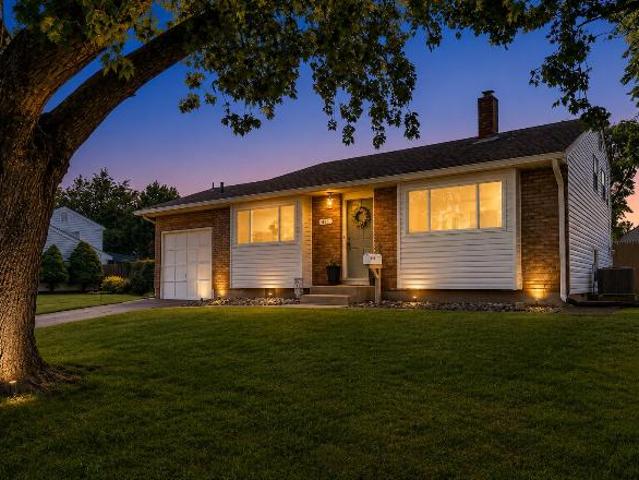 4 Br, 3 bath, Single Family 411 Greenview Rd