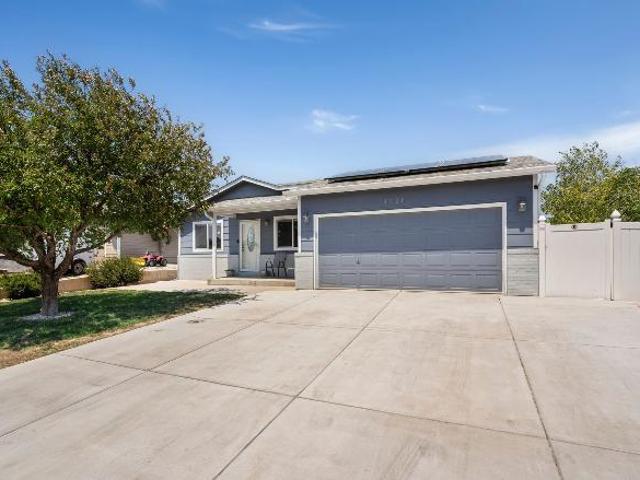 4 Br, 3 bath, Single Family 4126 Hayes Ave