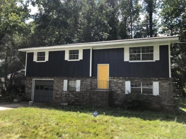 4 Br, 3 bath, Single Family 416 Valley Court