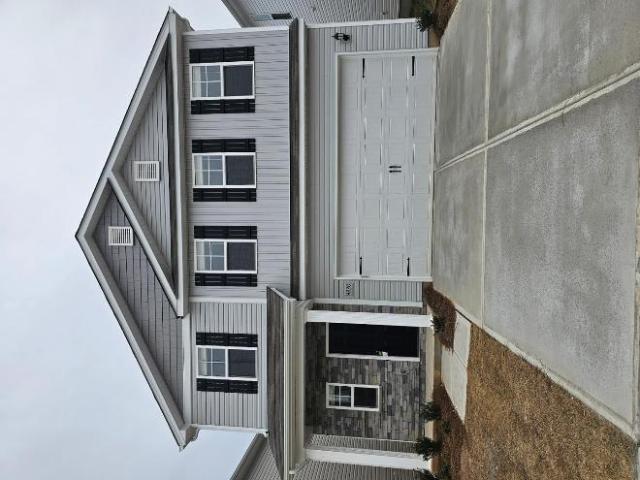4 Br, 3 bath, Single Family 4220 Stoneygreen Ln