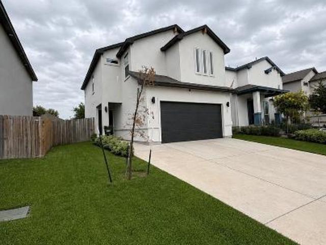4 Br, 3 bath, Single Family 4225 Gavilan Dr