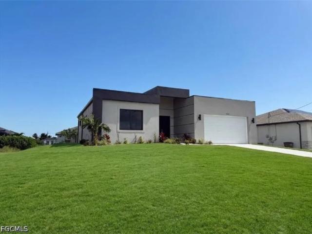 4 Br, 3 bath, Single Family 4229 NW 32 St