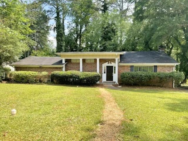 4 Br, 3 bath, Single Family 4245 Valley Lake Ter