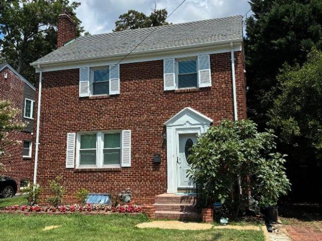 4 Br, 3 bath, Single Family 4308 East West Hwy
