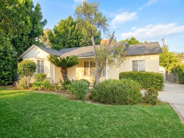 4 Br, 3 bath, Single Family 4332 Sunnyslope Ave