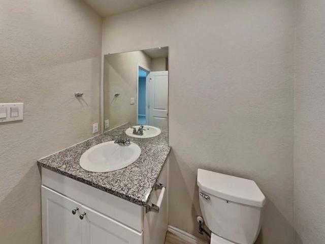 4 Br, 3 bath, Single Family 4332 Rapids Way