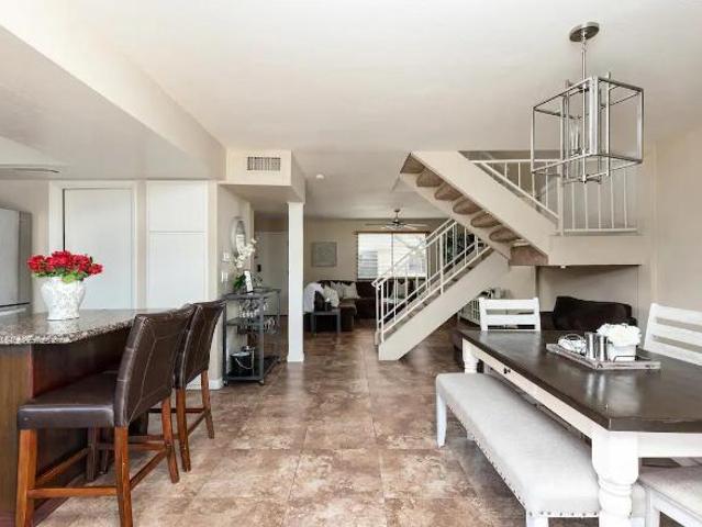4 Br, 3 bath, Single Family 4334 North Parkway Avenue