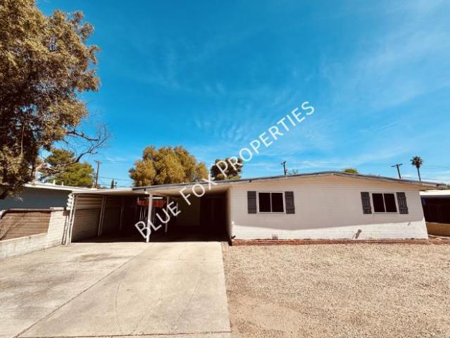 4 Br, 3 bath, Single Family 4355 East Glenn Street