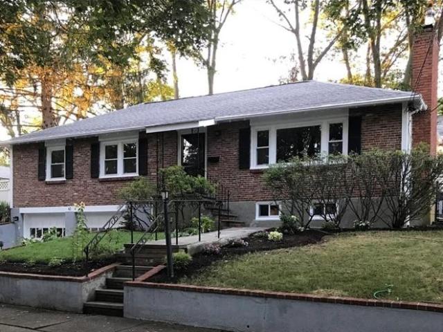 4 Br, 3 bath, Single Family 43 Kendall Rd