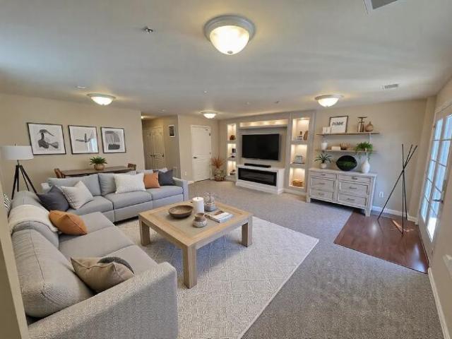 4 Br, 3 bath, Single Family 5435 Double Day Ln