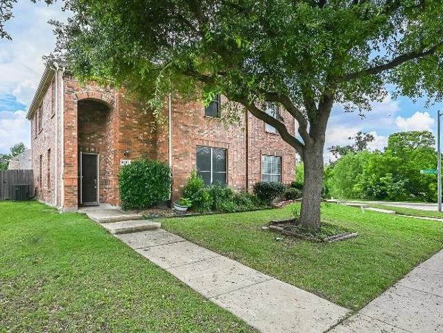 4 Br, 3 bath, Single Family 5435 Jacob Dr