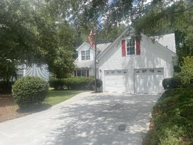4 Br, 3 bath, Single Family 5472 Altamaha Dr