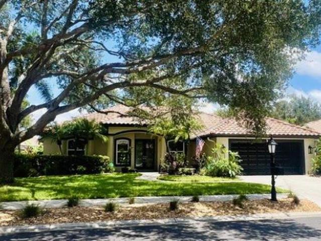 4 Br, 3 bath, Single Family 5541 Eastwind Dr