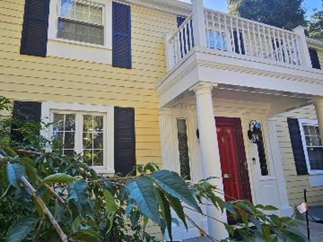 4 Br, 3 bath, Single Family 560 Worcester St