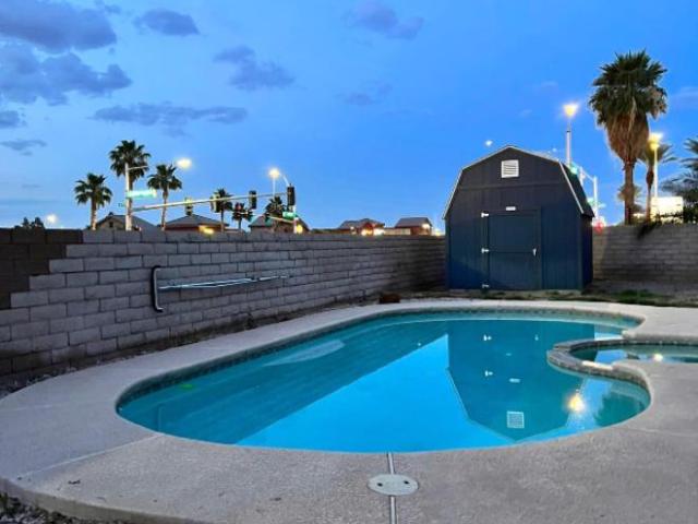 4 Br, 3 bath, Single Family 580 Chelsea Dr