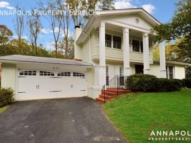 4 Br, 3 bath, Single Family 58 Chautaugua Rd