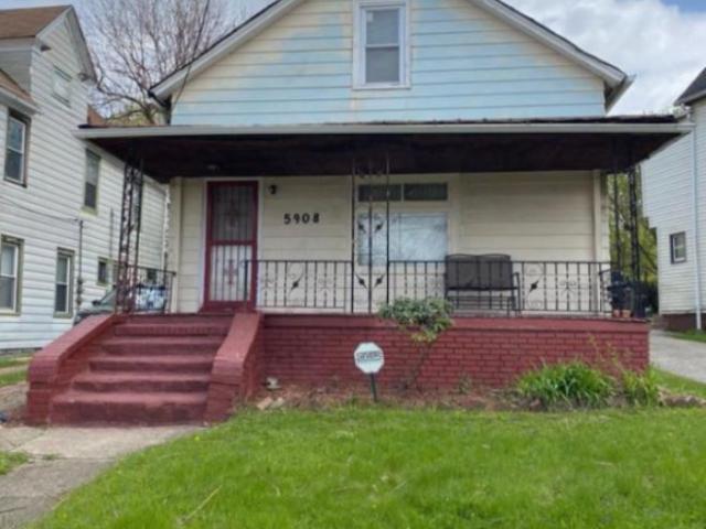 4 Br, 3 bath, Single Family 5908 Ackley Ave