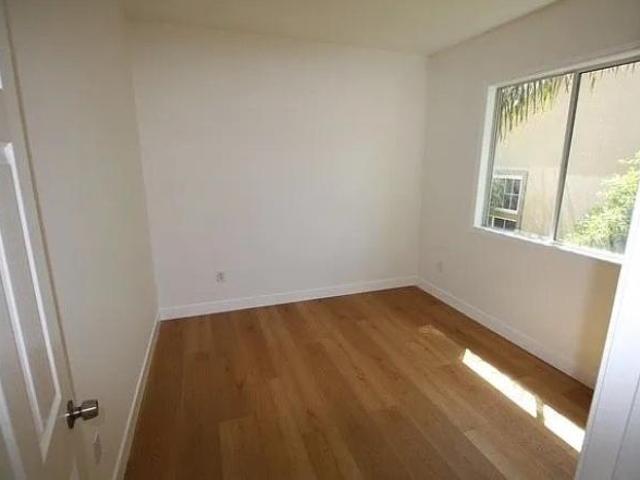 4 Br, 3 bath, Single Family 5916 Sunflower St