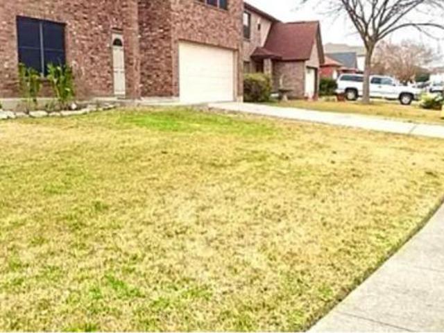 4 Br, 3 bath, Single Family 5927 Encanto Point Dr