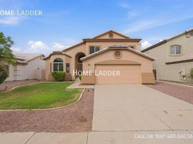 4 Br, 3 bath, Single Family 599 W Country Estates Ave