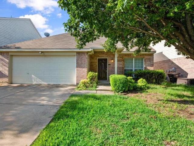 4 Br, 3 bath, Single Family 5012 Raymond Dr
