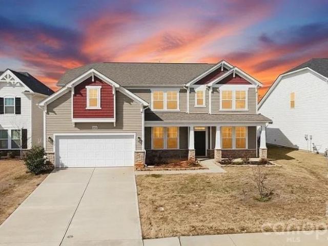 4 Br, 3 bath, Single Family 5029 Baileys Run Dr