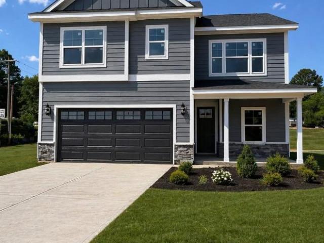 4 Br, 3 bath, Single Family 504 Cabarrus Ave