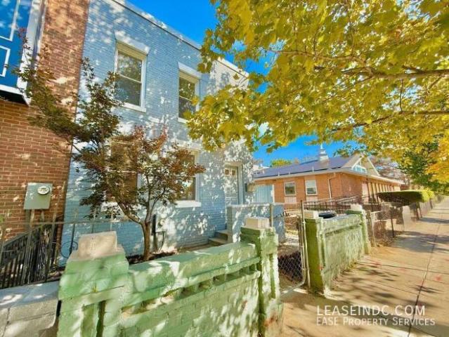 4 Br, 3 bath, Single Family 513 N Street NW