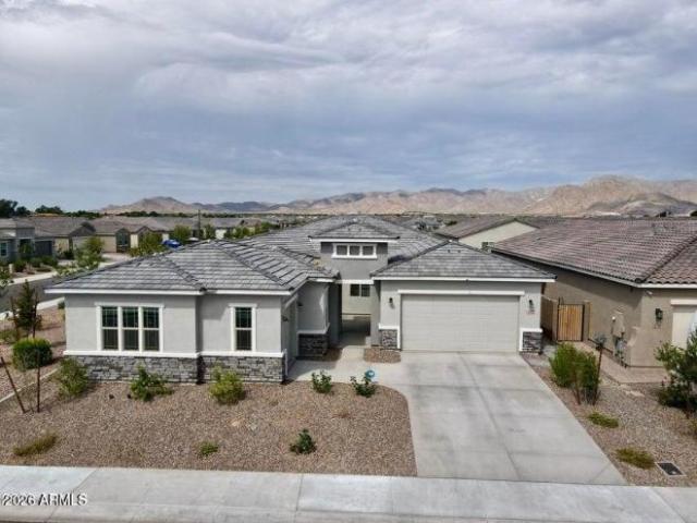 4 Br, 3 bath, Single Family 5116 N 185th Avenue