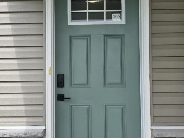 4 Br, 3 bath, Single Family 53 Bristoe Station Rd