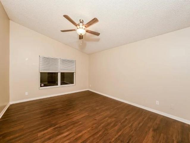 4 Br, 3 bath, Single Family 6403 C Durham Dr