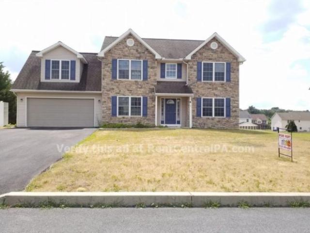 4 Br, 3 bath, Single Family 65 Meade Drive