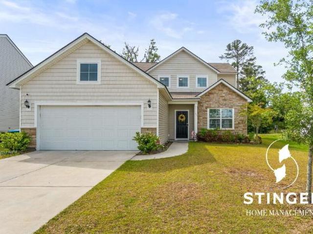 4 Br, 3 bath, Single Family 66 Keowee Ln
